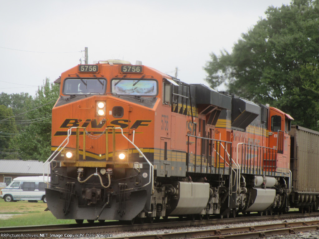 BNSF 5756